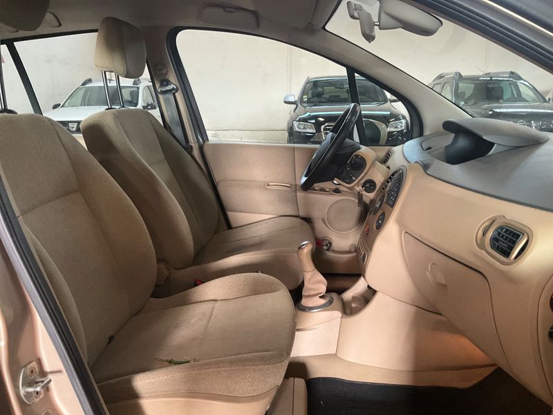 2004 Renault Modus 1.5 dCi Luxe Privilege от САЩ