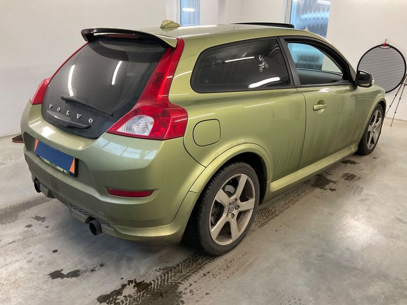 2010 Volvo C30 2.0 D3 Edition R-Design от САЩ