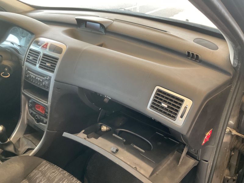 2002 Peugeot 307 2.0 HDi Tendance от САЩ