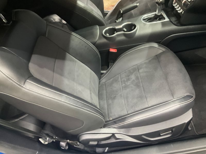 2021 Ford Mustang 5.0 Ti-VCT V8 Convertible GT from the USA