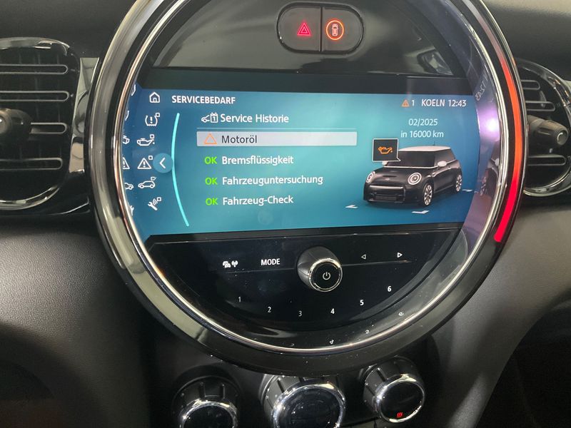 2023 MINI Cooper Essential Trim от САЩ