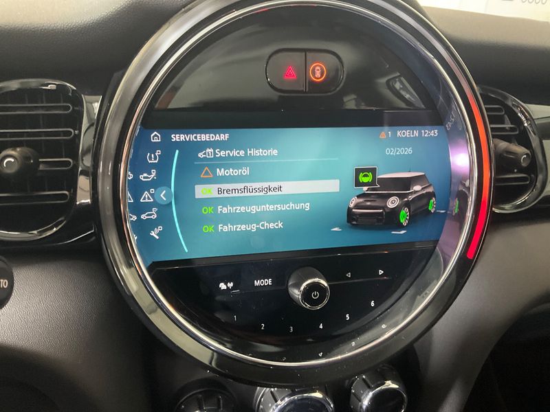 2023 MINI Cooper Essential Trim от САЩ