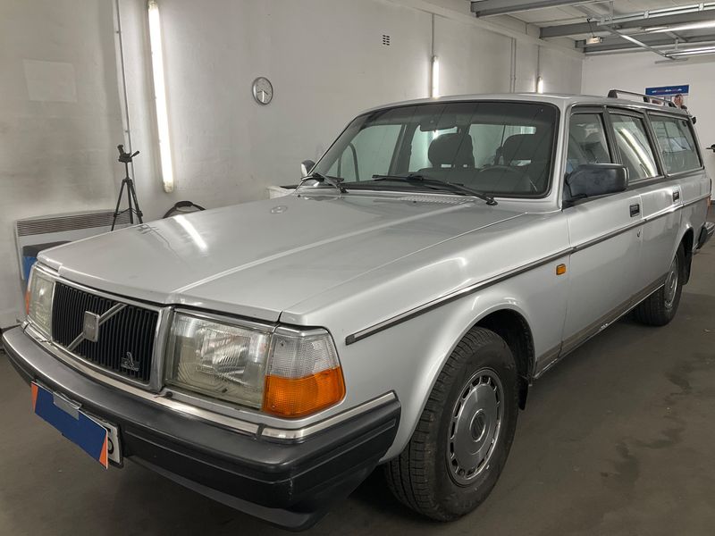 1991 Volvo Serie 240 2.3 240 GLT от САЩ